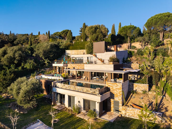 La Caladine Villa Bormes Au Calme Vue Mer - Le Lavandou