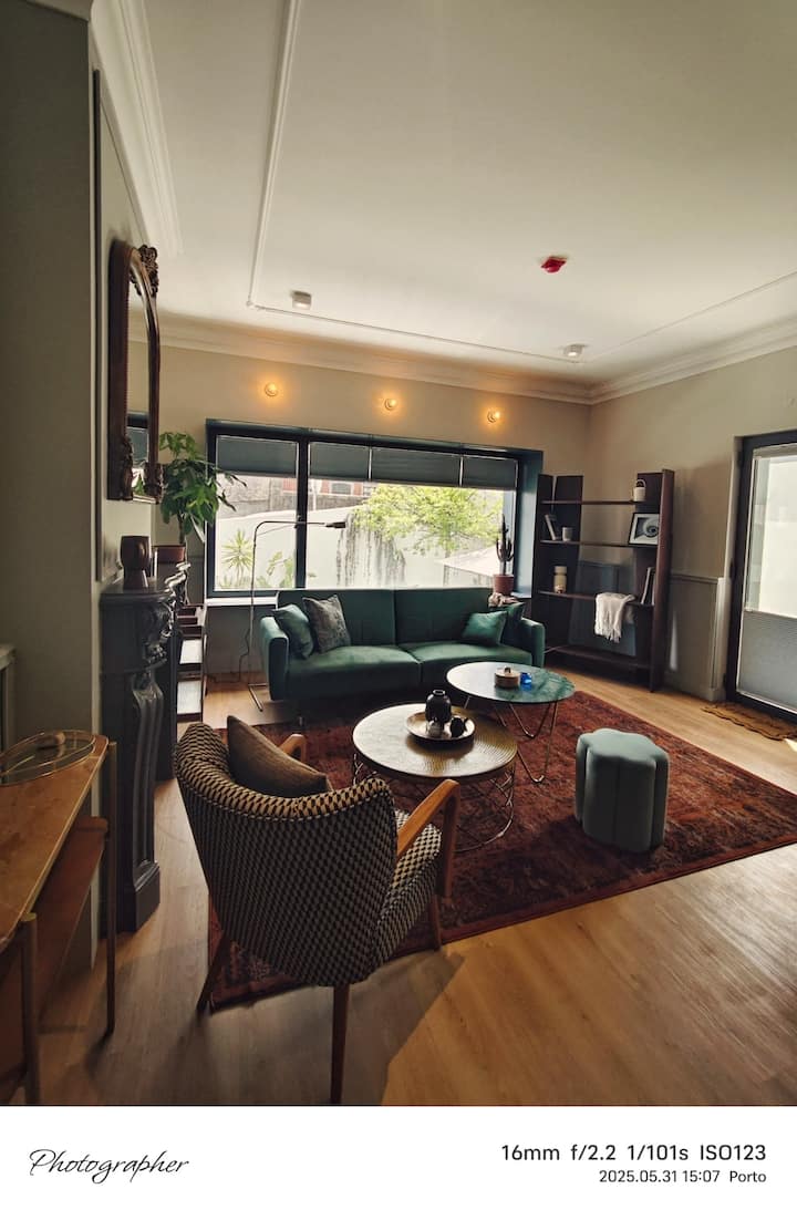 Moderninfluence-t2(loft)-executive Suite - Oporto