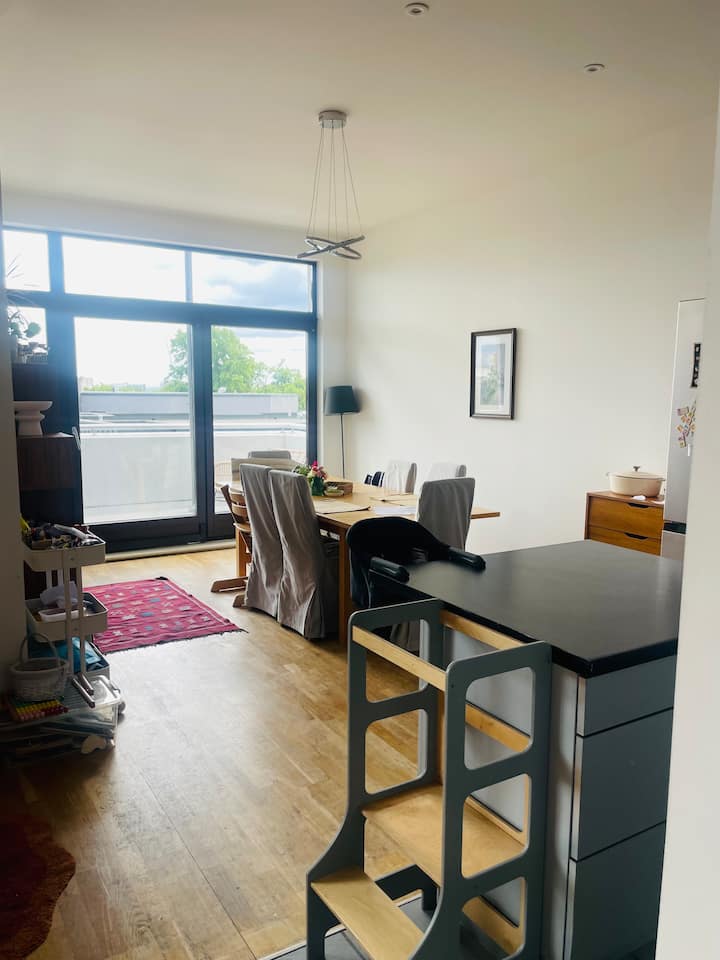 Sunny Loft With Penthouse View - Wembley Stadium