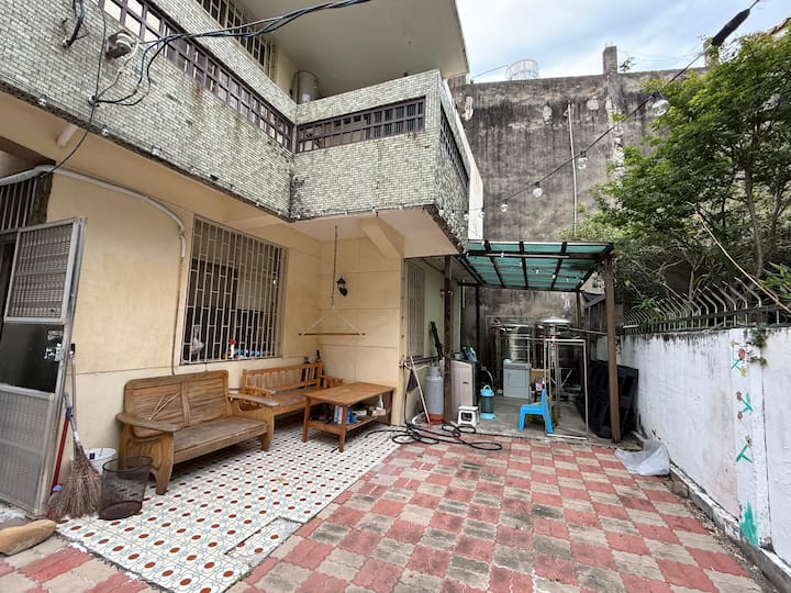 「回家就好」
出差、旅行首選的好地方～
還有獨立庭院可以休憩！ - 鹿港鎮