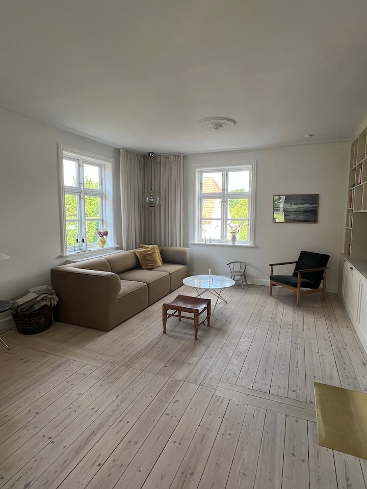 Central And Charming Renovated Villa With Garden - Copenhague