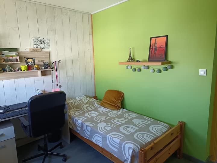 Chambre Lit Simple Proche Tram. - 