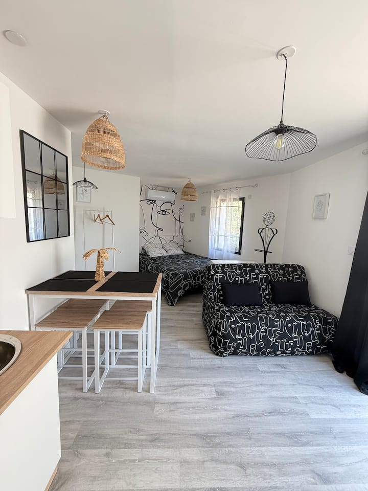 Studio Cosy Près De Nîmes - Collias