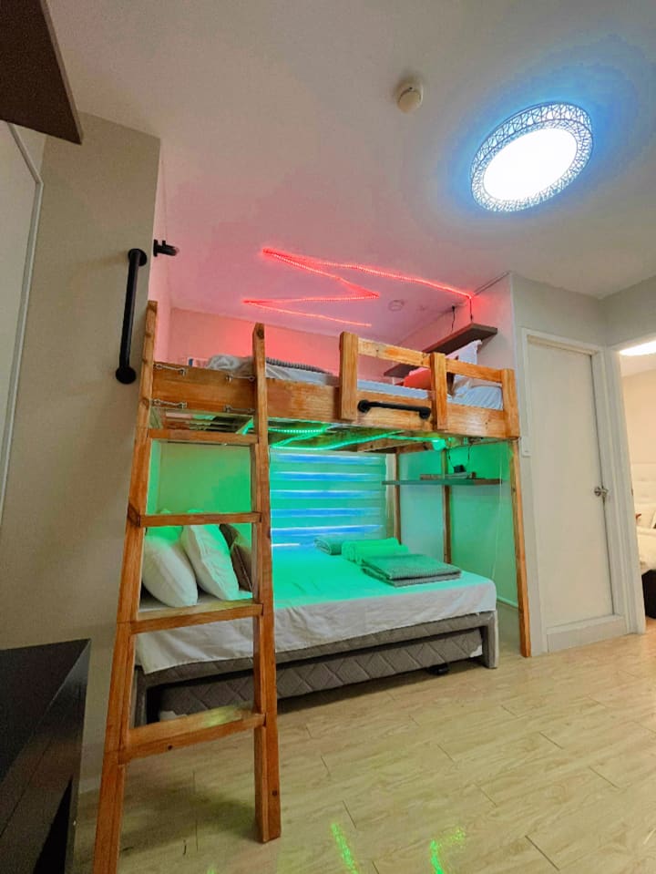 Dahlia-avida Towers•netflix•pool•cebu It Park - Cebu