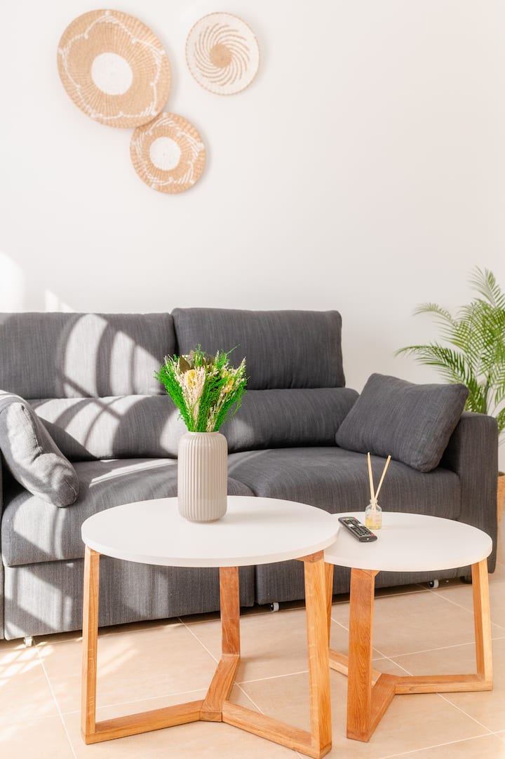 Modern Studio, Easy Parking, 10 Min Seville - Andalusia