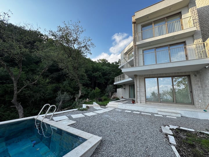 Villa Mitrovic - Budva