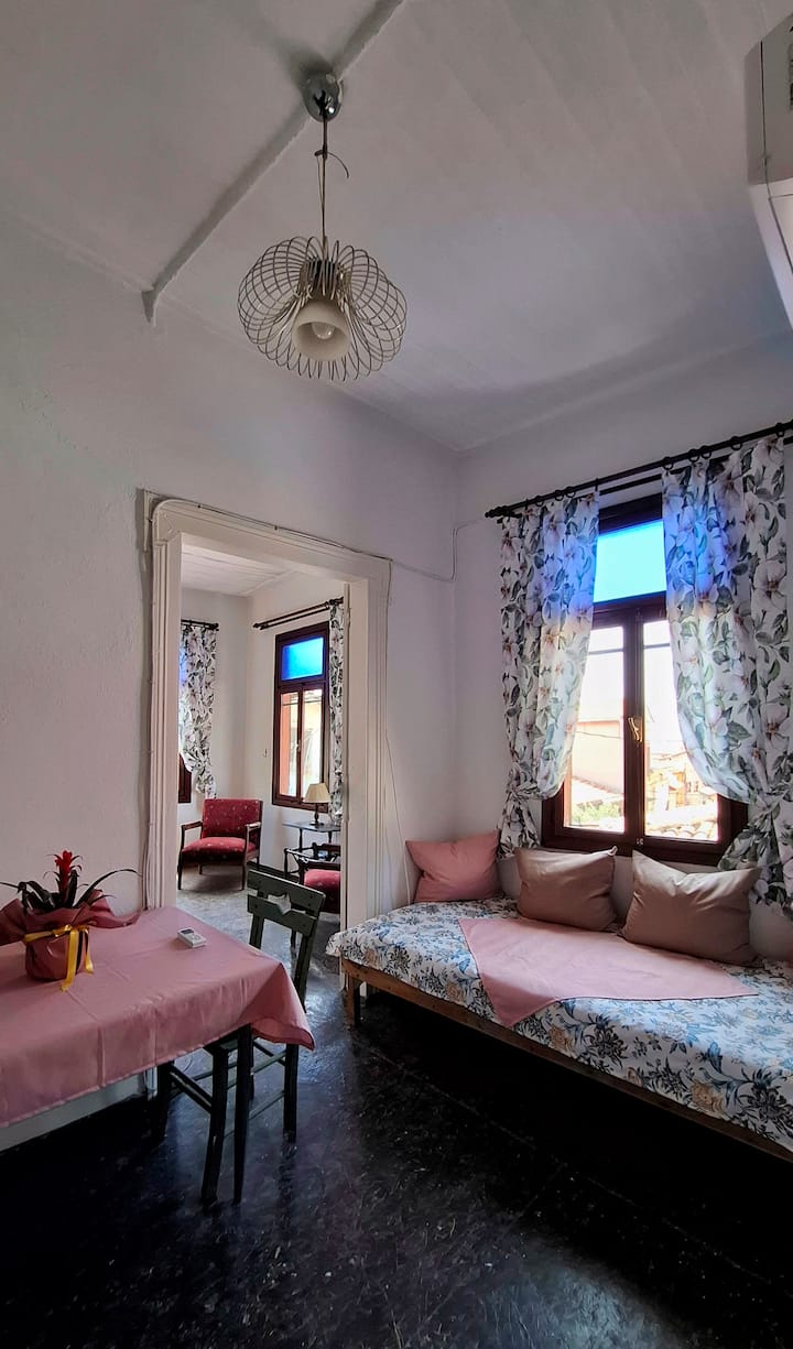 Rum Evi 2.kat - Ayvalık