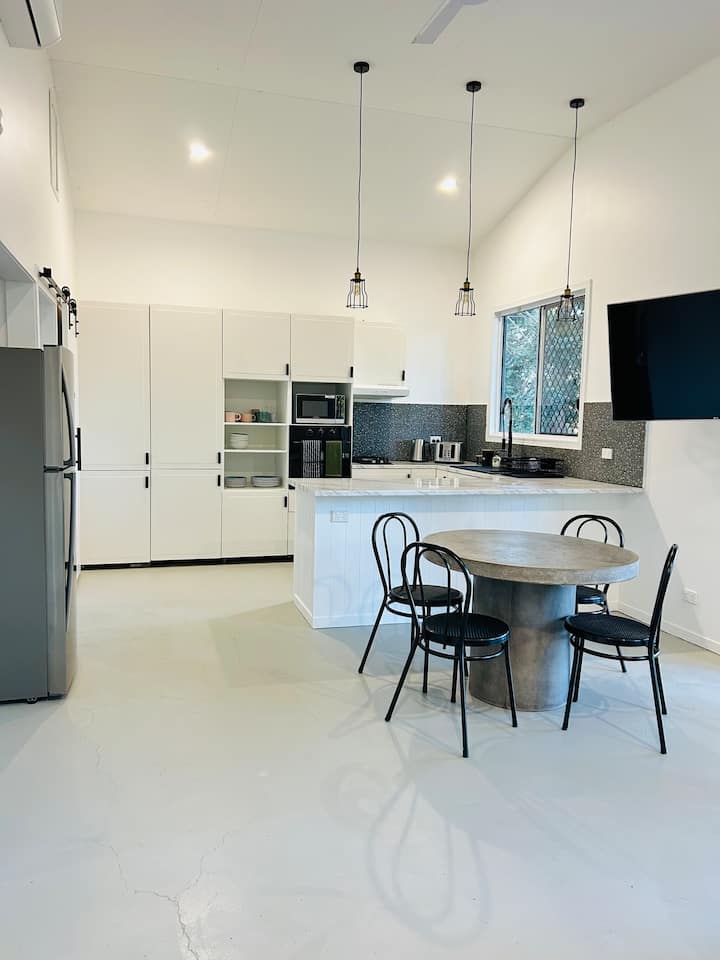 Noosa Hinterland Farm Stay - Pomona