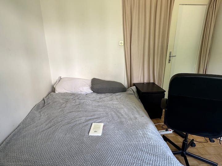 Une Chambre - Lausanne