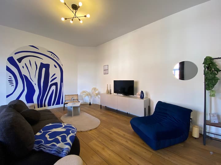 'Sea Dreams' | Apt Design Chic Octopus’s Seapearl - Schwerin