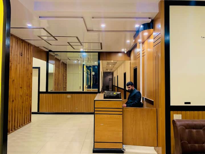 Bk Inn Hotel - Lahore