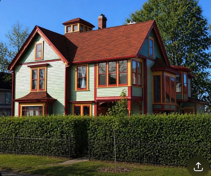 Victorian Heritage Luxury | Walk To Waterfront - Lunenburg