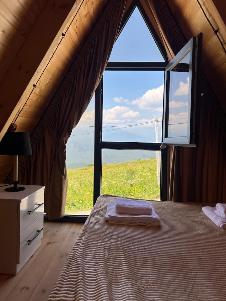 Kapo Hotel - Georgia