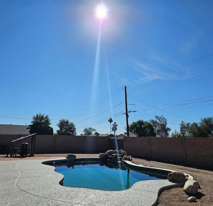 Pool | Fenced Yard | Mtn Views | Sleeps 10 | Pets - Apache Junction