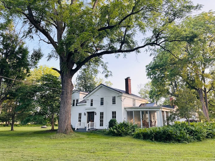 Hotel House At Knox - East Aurora, NY