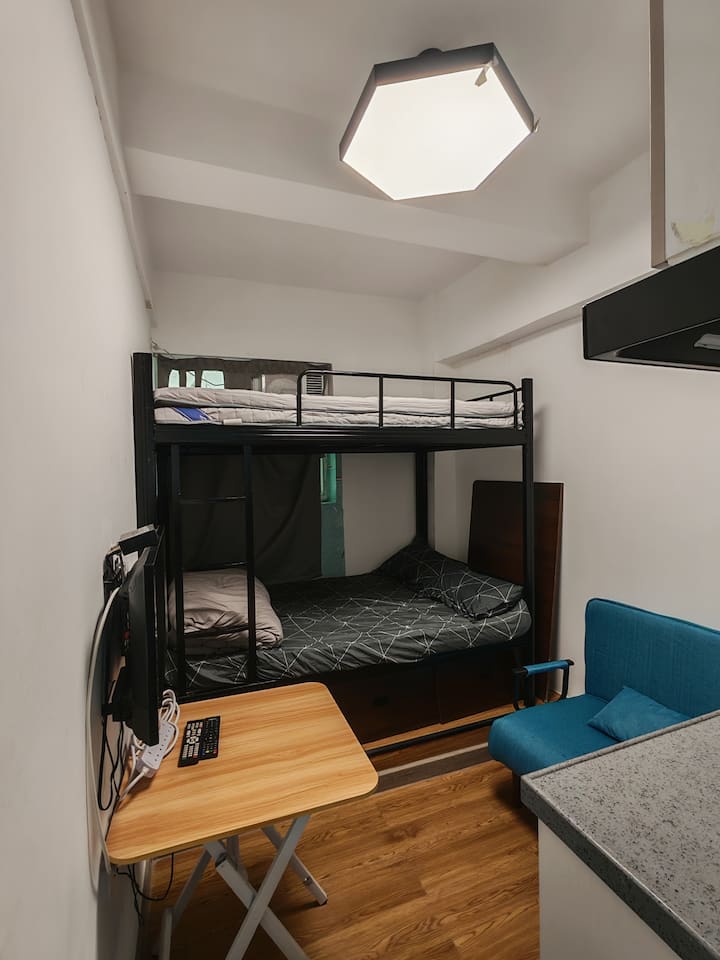 位油麻地獨立套房- 小廚房、睡房及私人浴室洗手間 - Mong Kok