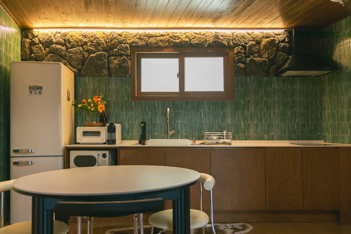 함덕 10분, 핀란드사우나와 자쿠지를 모두 가진 주택 - Jeju-si