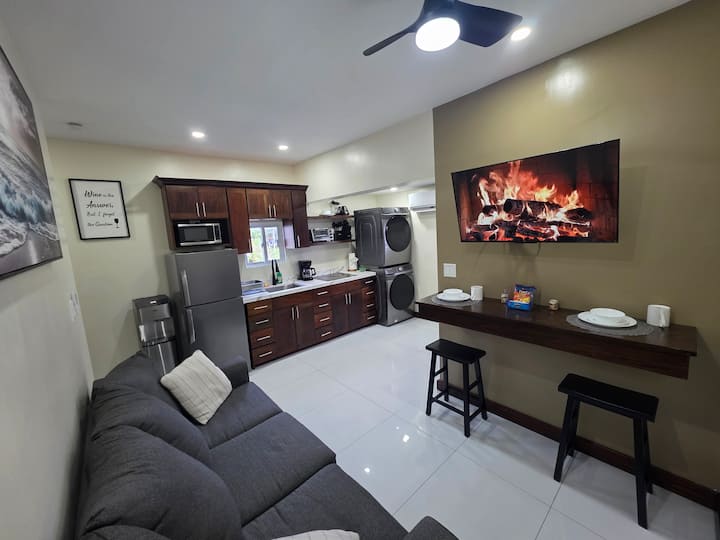 Central 1 Bed In Belize City - Sophair - Belize