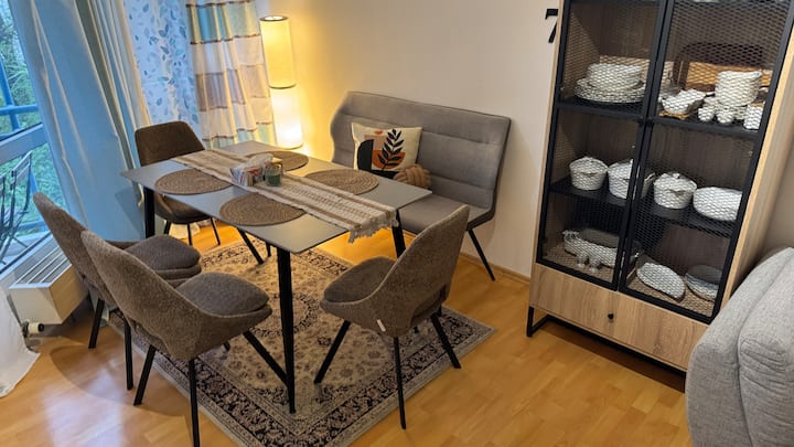 Furnished Room With Balcony - Ismaning