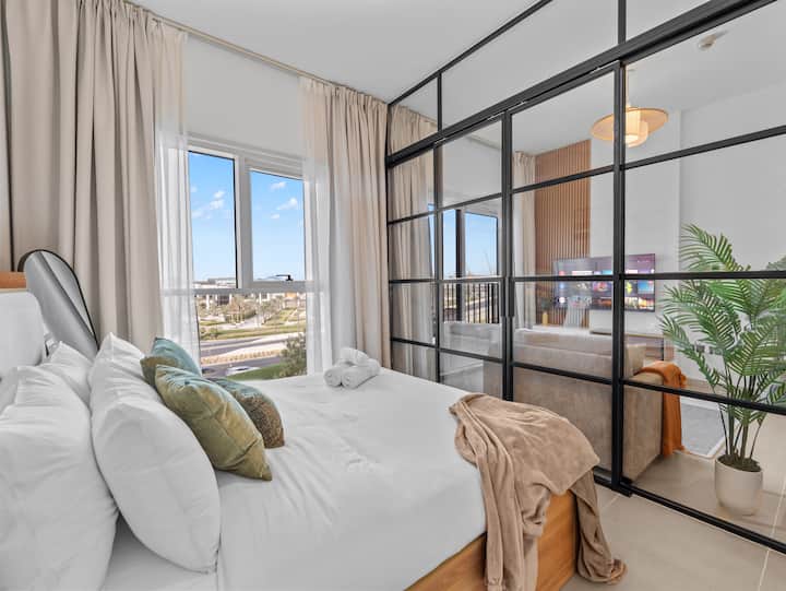 Low Floor 1br | Dubai Hills Mall | Co-work | Padel - United Arab Emirates