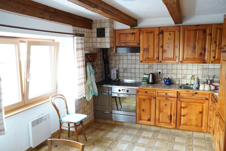 4 Person! Chalet Central Confortable Avec Garage - La Tzoumaz