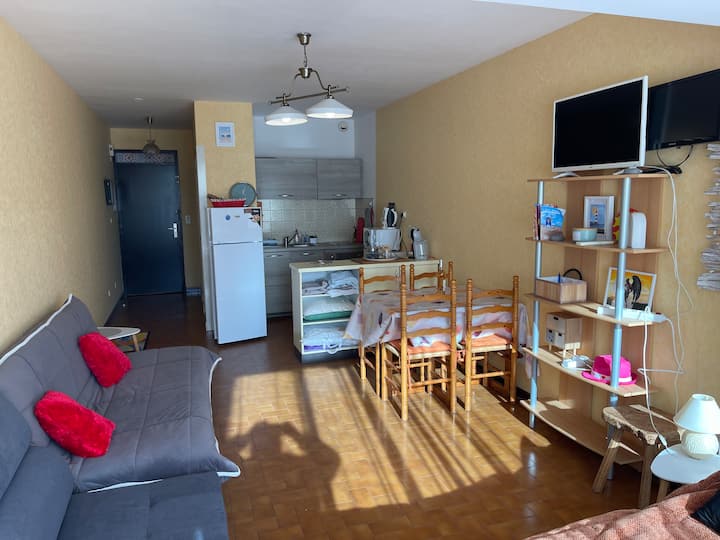 Grand Studio Climatisé Traversant En Rdc - Port-la-Nouvelle