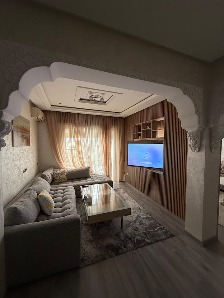 Bright & Cozy Stay In Downtown - Tangier