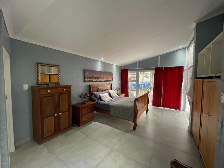 La Santos Beach House Mansion - Mosselbaai
