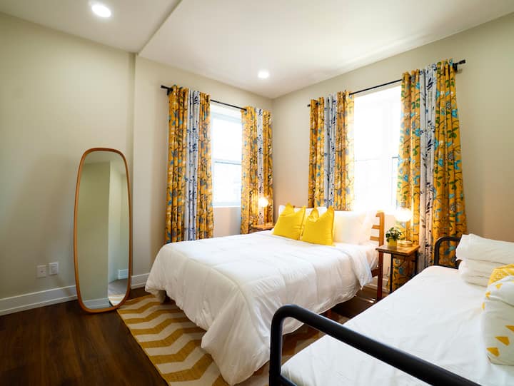 Cityline Group Getaway - Near Nyc With Parking - West New York, NJ