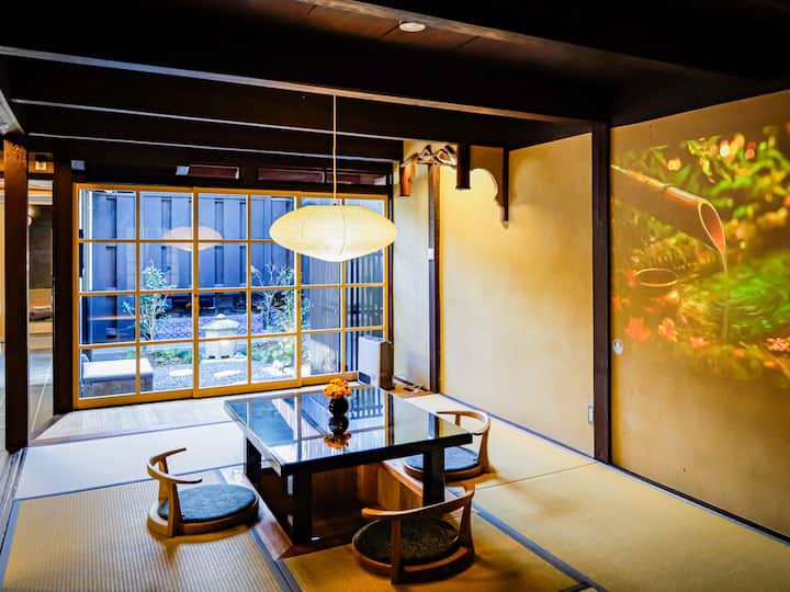 〈1日1組限定〉小浜西組に立地する歴史薫る一棟貸し宿 - 오바마시