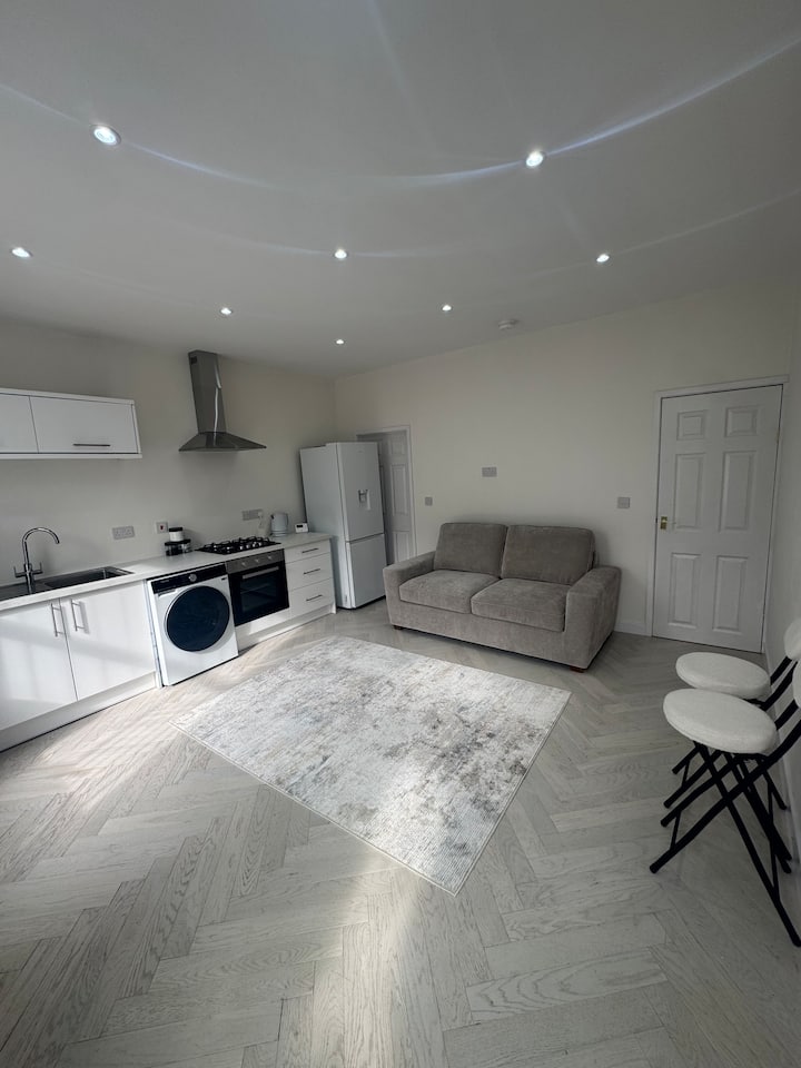 The Beige House - Mirfield