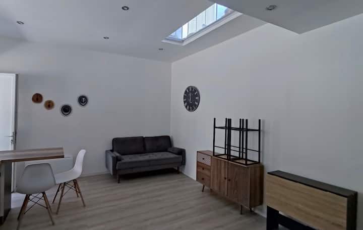 Au Pied Des Montagnes Et Lacs Ski Rando - Station de l'Alpe du Grand Serre