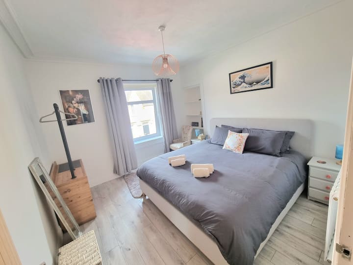 2 Bedroom Flat- 5 Minutes Walk From City Centre - Inverness