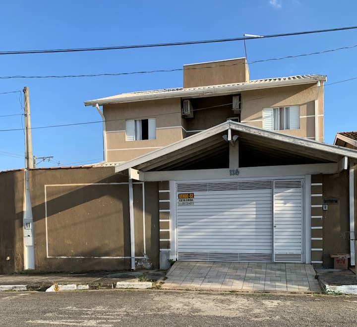 Casa Grande E Aconchegante - Pindamonhangaba