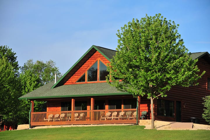 Loon - Cedar Valley Resort - Lanesboro, MN