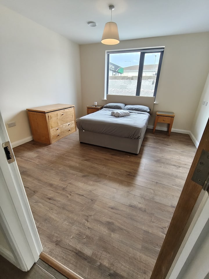 Affordable Double Room In Dublin - 布雷
