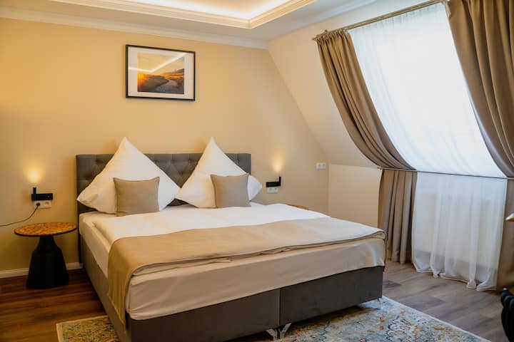 Grauburgunder Suite | Stylish Retreat I Altstadt - Oestrich-Winkel