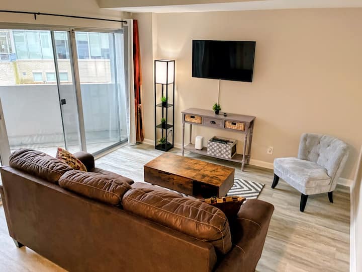 Cozy Corner Near Music Row