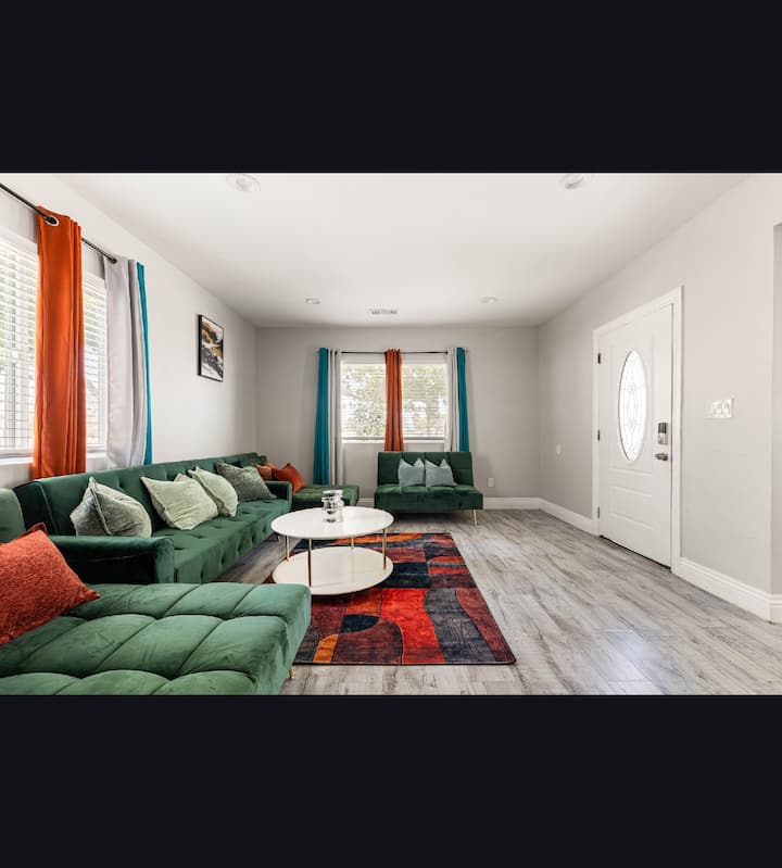 • 3br Modern Gem By Lax & Sofi - ガーデナ, CA