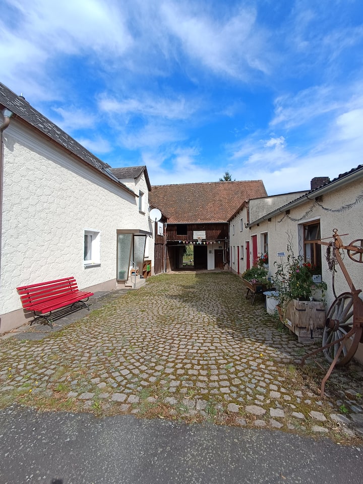 Cozy Three-sided Courtyard With Large Garden - Hirschau