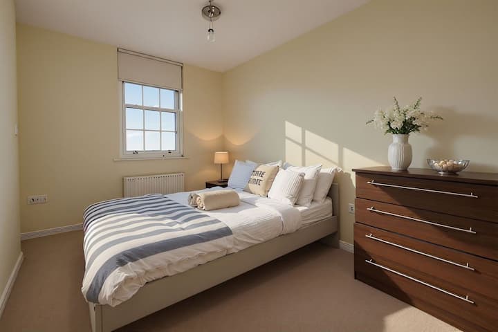 Spacious 2br | Sleeps 8 |Close To Westfield & Tube - Fulham