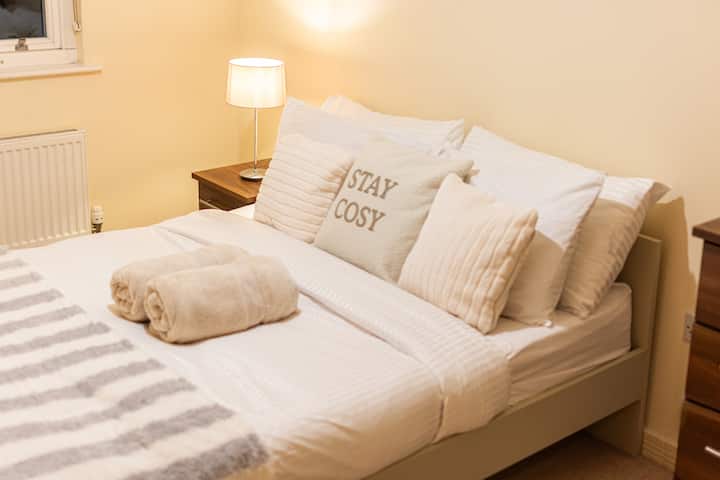 Shepherd's Bush | 2 Mins Westfield Shopping | 7ppl - London