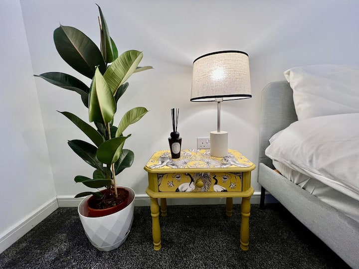 Dockyards Apartment With Free Parking By Issara - Portsmouth