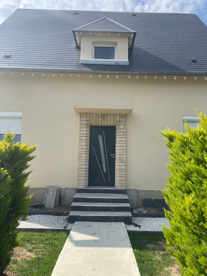 Petite Maison Avec Jardin - Saint-Contest