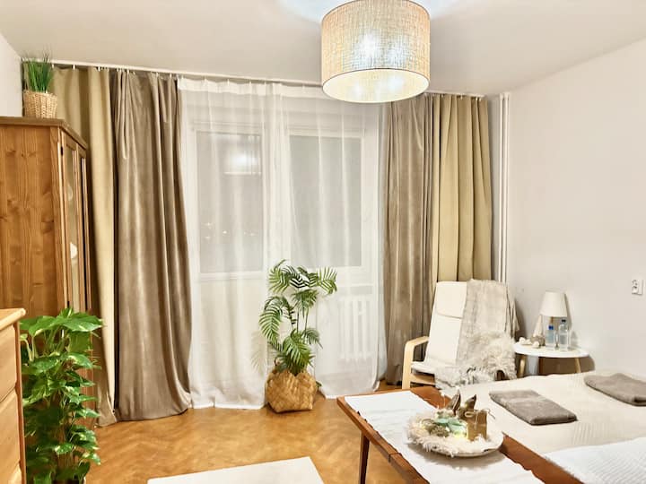 Cozy Boho Apartment Near Wrocław City Center - Wrocław