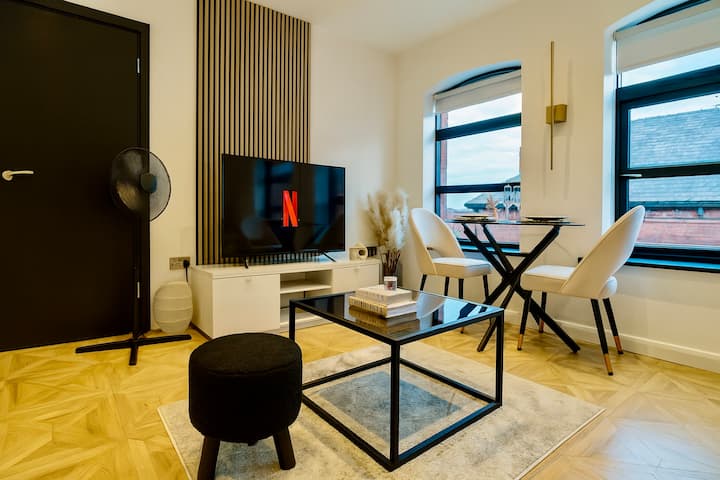 40% Monthly Discount Leeds City Centre Near Canal - Leeds