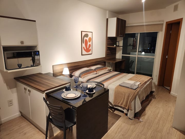 Studio C/ Garagem Centro/batel Próx Shop Curitiba - Curitiba