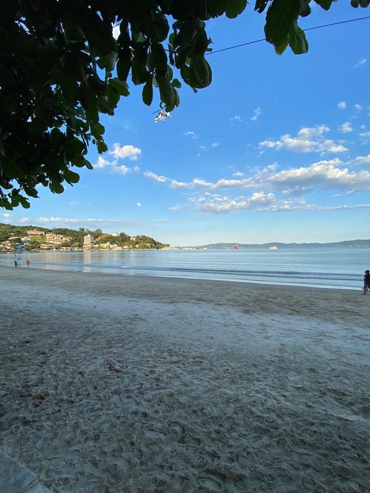 Apto Pé Na Areia – 30m Do Mar - Itapema