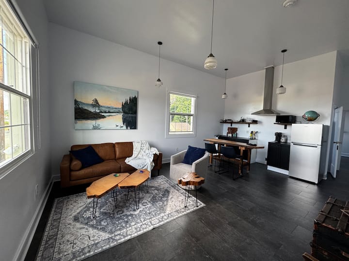 Vasa Hall - River Suite - Aberdeen, WA