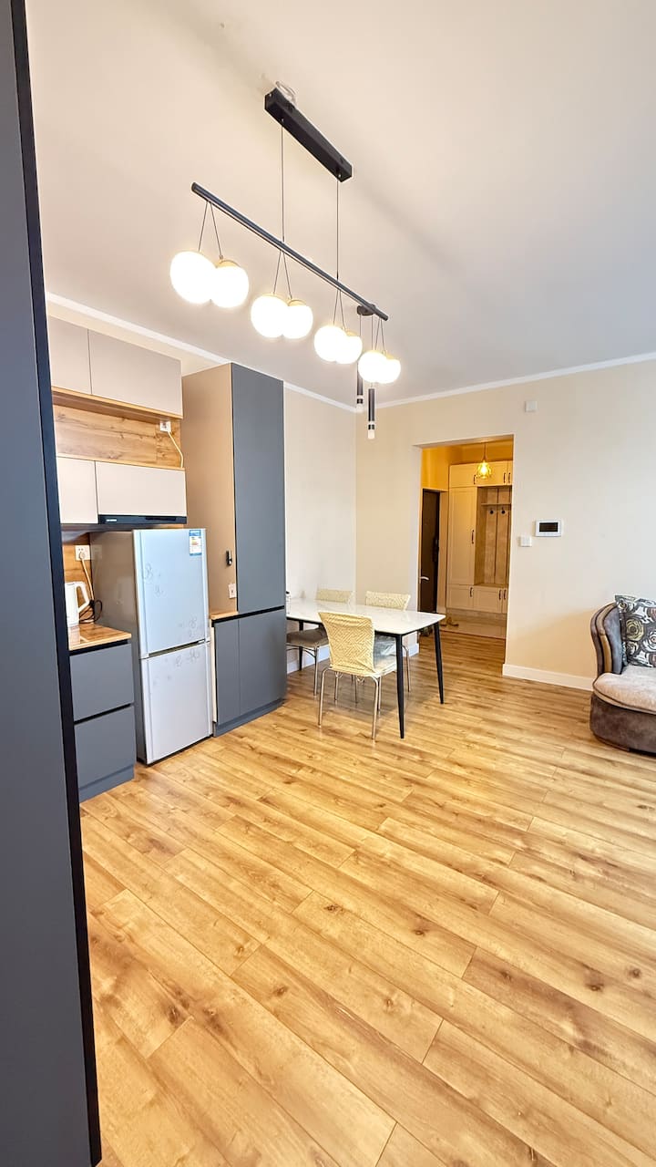 2br W/kitchen•free Naadam Ceremony Ticket Included - Chine